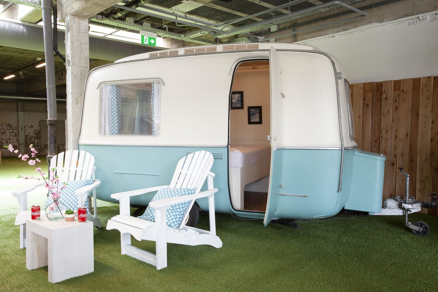 Indoor Camping - Van Wilsem & Cabri